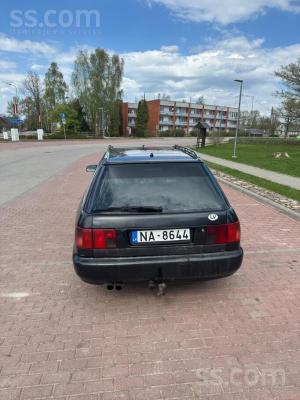 Melns Audi A6 1996 Preiļi, ar dzinēja tilpumu 2.50 L un nobraukumu 590 tūkst. km par 2100 €, foto 3 vietnē AUTOMOTO.COM.LV