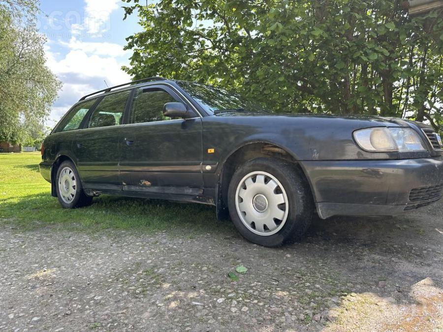 Black Audi A6 1997 in Jelgava, with an engine capacity of 2.50 L and mileage of 526 thousand km for 1335 €, photo 2 on AUTOMOTO.COM.LV