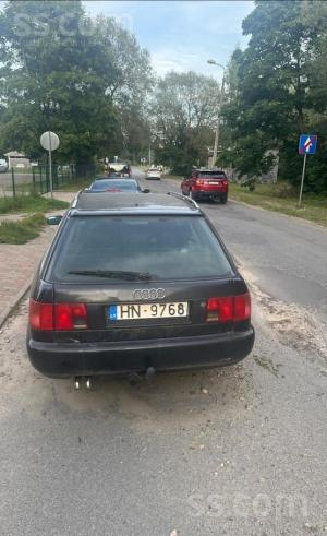 Черный Ауди А6 1997 в Рига, объемом двигателя 2.50 л и пробегом 473 тыс. км за 1500 €, фото 5 на AUTOMOTO.COM.LV