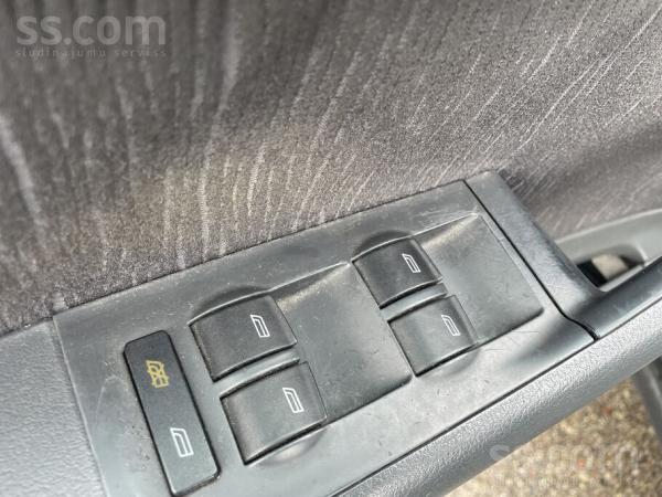 Black Audi A6 1999 in Riga, with an engine capacity of 1.90 L and mileage of 280 thousand km for 2490 €, photo 10 on AUTOMOTO.COM.LV