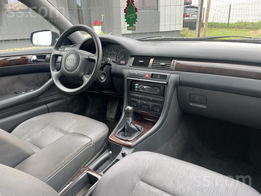 Black Audi A6 1999 in Riga, with an engine capacity of 1.90 L and mileage of 280 thousand km for 2490 €, photo 13 on AUTOMOTO.COM.LV