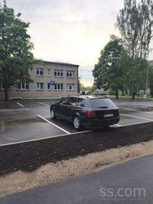 Black Audi A6 1999 in Daugavpils, with an engine capacity of 1.90 L and mileage of 392 thousand km for 3200 €, photo 20 on AUTOMOTO.COM.LV