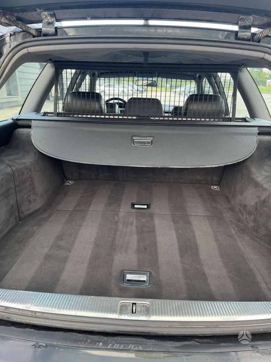 Melns Audi A6 1999 Kauņa, ar dzinēja tilpumu 1.90 L un nobraukumu 360 tūkst. km par 1250 €, foto 16 vietnē AUTOMOTO.COM.LV