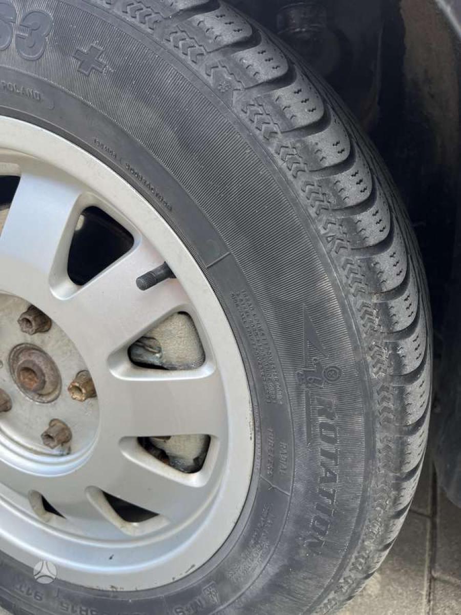 Melns Audi A6 1999 Kauņa, ar dzinēja tilpumu 1.90 L un nobraukumu 360 tūkst. km par 1250 €, foto 19 vietnē AUTOMOTO.COM.LV
