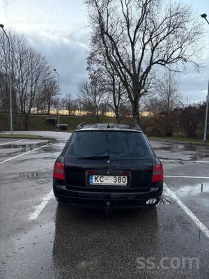 Black Audi A6 2000 in Jekabpils, with an engine capacity of 2.50 L and mileage of 366 thousand km for 1600 €, photo 3 on AUTOMOTO.COM.LV