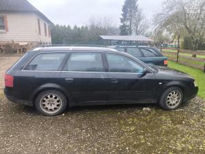Melns Audi A6 2000 Utena, ar dzinēja tilpumu 2.50 L un nobraukumu 303 tūkst. km par 1050 €, foto 4 vietnē AUTOMOTO.COM.LV