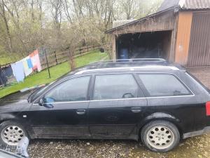 Melns Audi A6 2000 Utena, ar dzinēja tilpumu 2.50 L un nobraukumu 303 tūkst. km par 1050 €, foto 5 vietnē AUTOMOTO.COM.LV