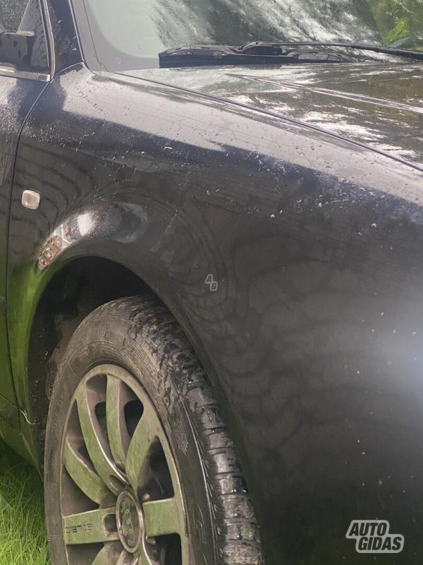 Black Audi A6 2000 in Kaunas, with an engine capacity of 2.40 L and mileage of 270 thousand km for 650 €, photo 6 on AUTOMOTO.COM.LV