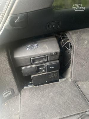 Black Audi A6 2000 in Kaunas, with an engine capacity of 2.40 L and mileage of 270 thousand km for 650 €, photo 10 on AUTOMOTO.COM.LV