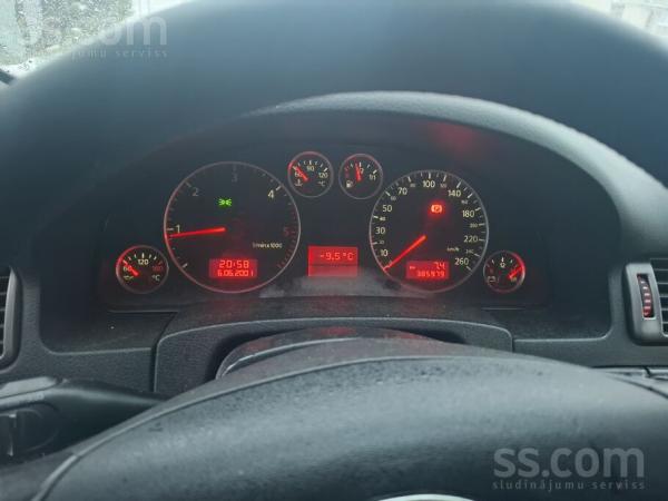 Melns Audi A6 2001 Rēzekne, ar dzinēja tilpumu 1.90 L un nobraukumu 386 tūkst. km par 1350 €, foto 3 vietnē AUTOMOTO.COM.LV