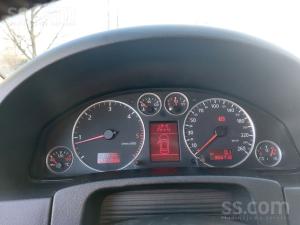 Melns Audi A6 2001 Dobele, ar dzinēja tilpumu 2.50 L un nobraukumu 356 tūkst. km par 2950 €, foto 22 vietnē AUTOMOTO.COM.LV