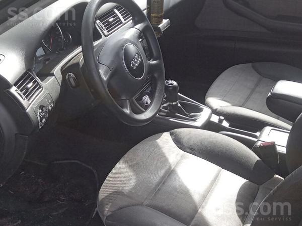 Черный Ауди А6 2001 в Мадона, объемом двигателя 2.50 л и пробегом 380 тыс. км за 1000 €, фото 2 на AUTOMOTO.COM.LV