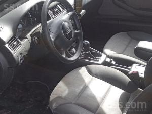 Melns Audi A6 2001 Madona, ar dzinēja tilpumu 2.50 L un nobraukumu 380 tūkst. km par 1000 €, foto 3 vietnē AUTOMOTO.COM.LV