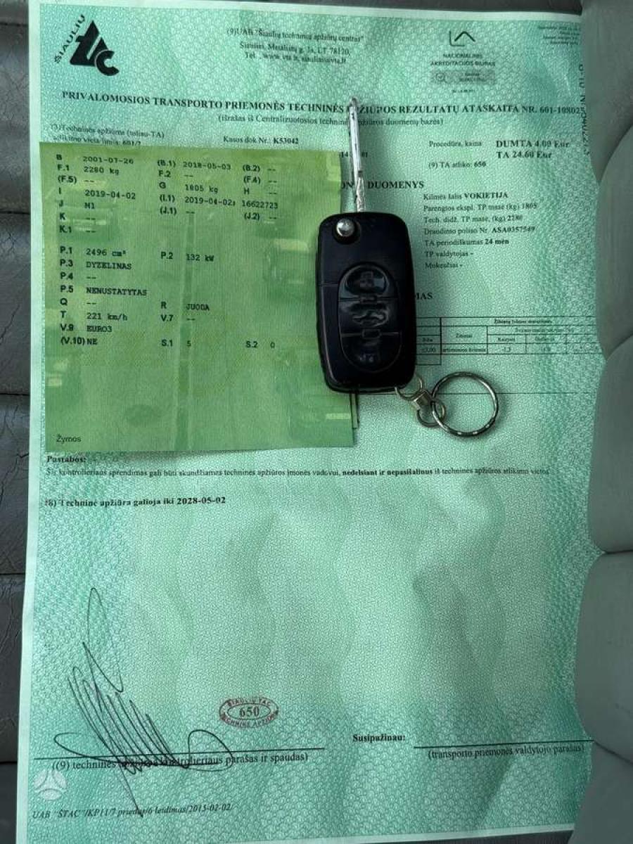 Melns Audi A6 2001 Viļņa, ar dzinēja tilpumu 2.50 L un nobraukumu 306 tūkst. km par 1950 €, foto 18 vietnē AUTOMOTO.COM.LV