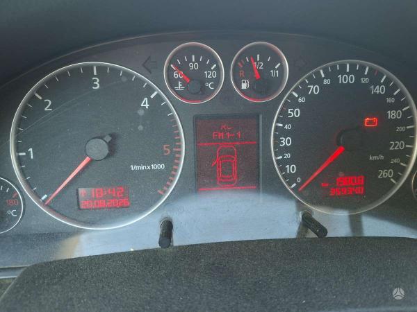 Melns Audi A6 2001 Kauņa, ar dzinēja tilpumu 1.90 L un nobraukumu 359 tūkst. km par 750 €, foto 4 vietnē AUTOMOTO.COM.LV