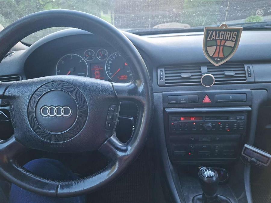 Melns Audi A6 2001 Kauņa, ar dzinēja tilpumu 1.90 L un nobraukumu 359 tūkst. km par 750 €, foto 5 vietnē AUTOMOTO.COM.LV
