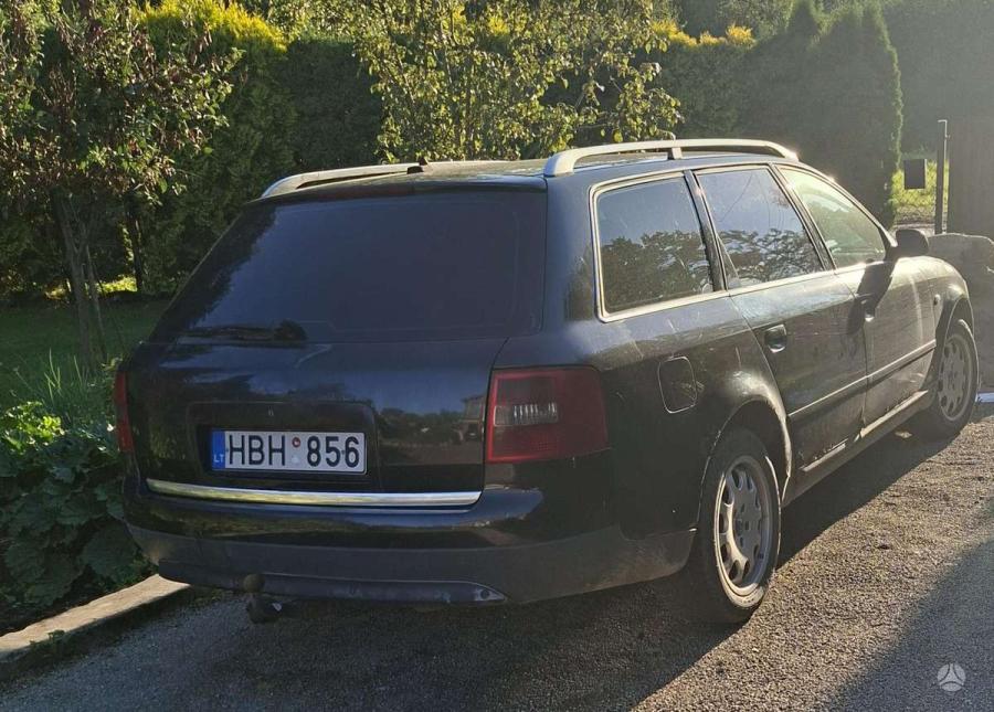 Melns Audi A6 2001 Kauņa, ar dzinēja tilpumu 1.90 L un nobraukumu 359 tūkst. km par 750 €, foto 11 vietnē AUTOMOTO.COM.LV