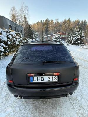 Black Audi A6 2002 in Vilnius, with an engine capacity of 2.50 L and mileage of 311 thousand km for 1650 €, photo 8 on AUTOMOTO.COM.LV