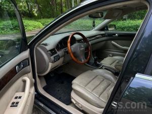 Black Audi A6 2002 in Riga, with an engine capacity of 2.50 L and mileage of 0 thousand km for 2399 €, photo 10 on AUTOMOTO.COM.LV