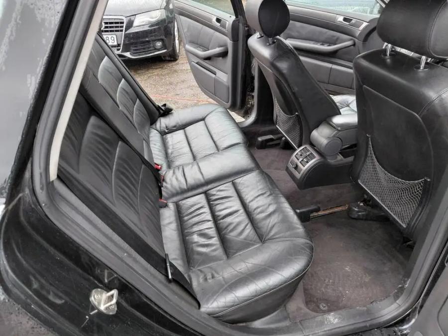 Black Audi A6 2002 in Talsi, with an engine capacity of 2.50 L and mileage of 348 thousand km for 795 €, photo 9 on AUTOMOTO.COM.LV