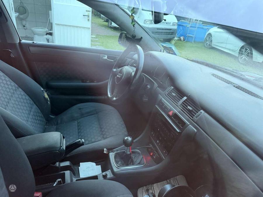 Black Audi A6 2002 in Kaunas, with an engine capacity of 1.90 L and mileage of 420 thousand km for 800 €, photo 8 on AUTOMOTO.COM.LV