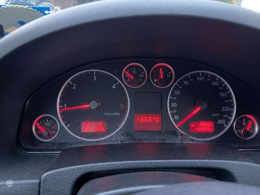 Black Audi A6 2002 in Kaunas, with an engine capacity of 1.90 L and mileage of 420 thousand km for 800 €, photo 15 on AUTOMOTO.COM.LV