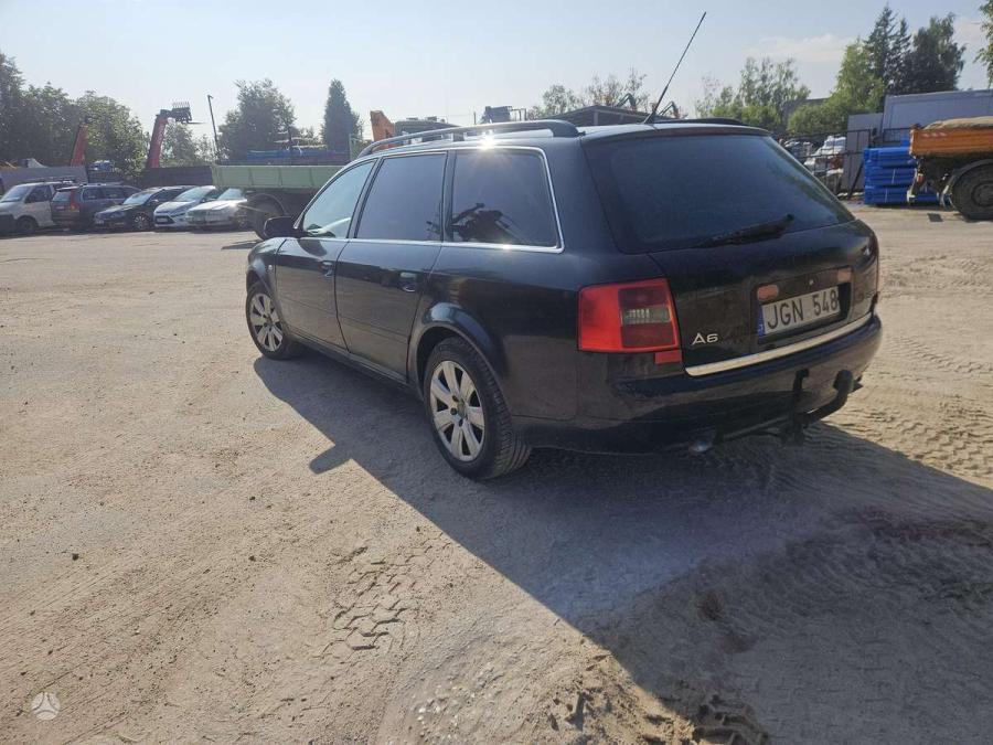 Черный Ауди А6 2002 в Вильнюс, объемом двигателя 2.50 л и пробегом 350 тыс. км за 1700 €, фото 6 на AUTOMOTO.COM.LV