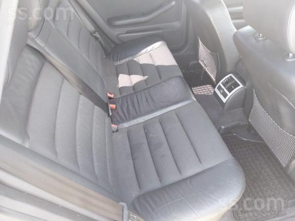 Black Audi A6 2003 in Valmiera, with an engine capacity of 1.90 L and mileage of 320 thousand km for 1350 €, photo 10 on AUTOMOTO.COM.LV