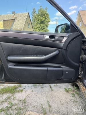 Melns Audi A6 2003 Panevēža, ar dzinēja tilpumu 2.50 L un nobraukumu 440 tūkst. km par 1600 €, foto 9 vietnē AUTOMOTO.COM.LV