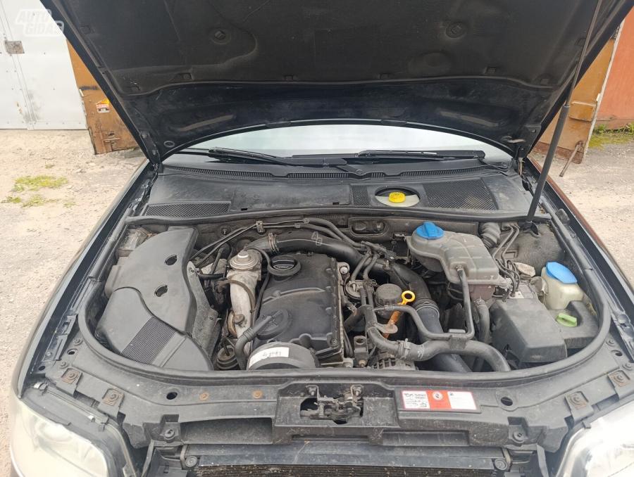 Melns Audi A6 2003 Kauņa, ar dzinēja tilpumu 1.90 L un nobraukumu 365 tūkst. km par 1150 €, foto 12 vietnē AUTOMOTO.COM.LV