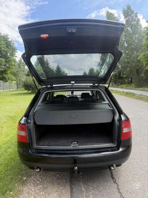 Black Audi A6 2003 in Vilnius, with an engine capacity of 2.50 L and mileage of 365 thousand km for 1950 €, photo 10 on AUTOMOTO.COM.LV