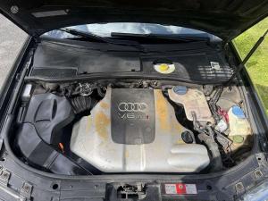 Black Audi A6 2003 in Vilnius, with an engine capacity of 2.50 L and mileage of 365 thousand km for 1950 €, photo 17 on AUTOMOTO.COM.LV