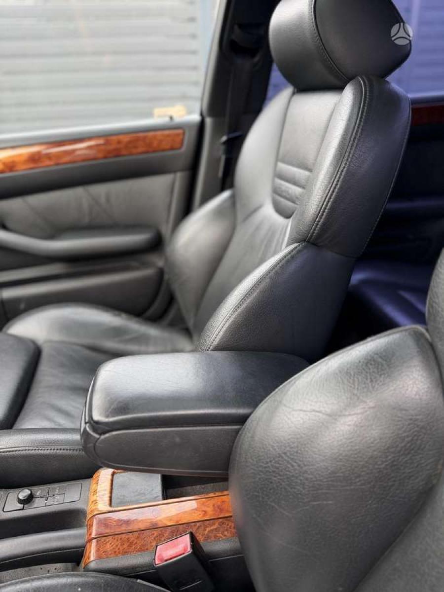 Black Audi A6 2003 in Kaunas, with an engine capacity of 2.50 L and mileage of 321 thousand km for 1390 €, photo 24 on AUTOMOTO.COM.LV