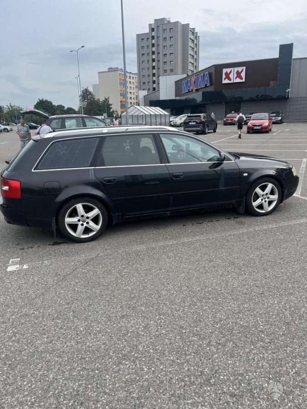 Black Audi A6 2003 in Vilnius, with an engine capacity of 2.50 L and mileage of 326 thousand km for 2200 €, photo 10 on AUTOMOTO.COM.LV