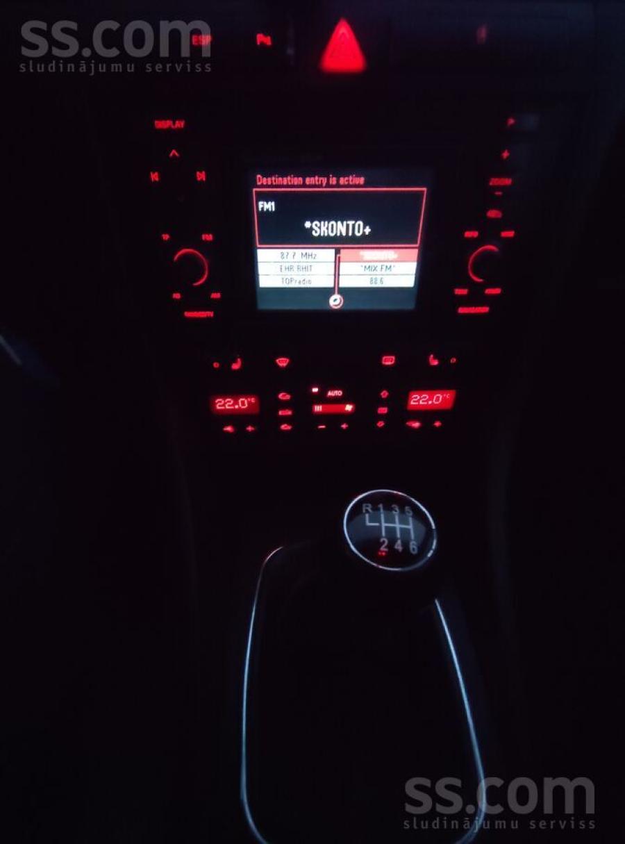 Melns Audi A6 2003 Rīga, ar dzinēja tilpumu 2.50 L un nobraukumu 365 tūkst. km par 2500 €, foto 12 vietnē AUTOMOTO.COM.LV