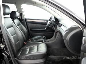 Melns Audi A6 2004 Tallina, ar dzinēja tilpumu 2.00 L un nobraukumu 312 tūkst. km par 999 €, foto 7 vietnē AUTOMOTO.COM.LV
