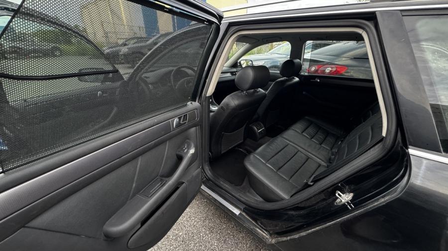 Black Audi A6 2004 in Tallinn, with an engine capacity of 0.13 L and mileage of 329 thousand km for 700 €, photo 15 on AUTOMOTO.COM.LV