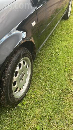 Melns Audi A6 2004 Ventspils, ar dzinēja tilpumu 1.90 L un nobraukumu 318 tūkst. km par 1500 €, foto 5 vietnē AUTOMOTO.COM.LV