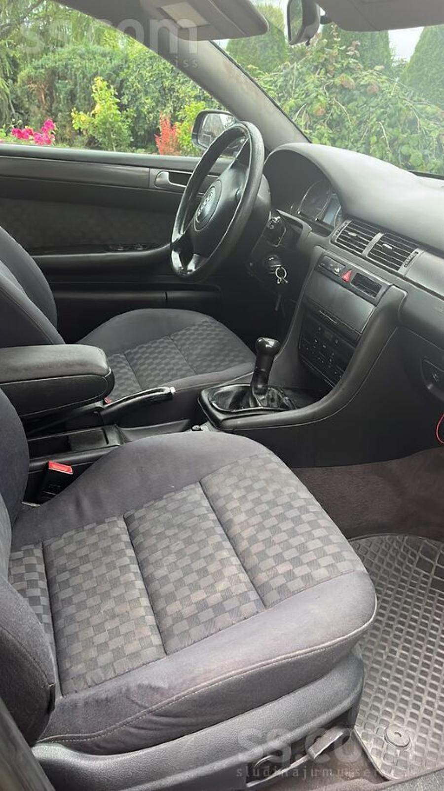 Melns Audi A6 2004 Ventspils, ar dzinēja tilpumu 1.90 L un nobraukumu 318 tūkst. km par 1500 €, foto 6 vietnē AUTOMOTO.COM.LV