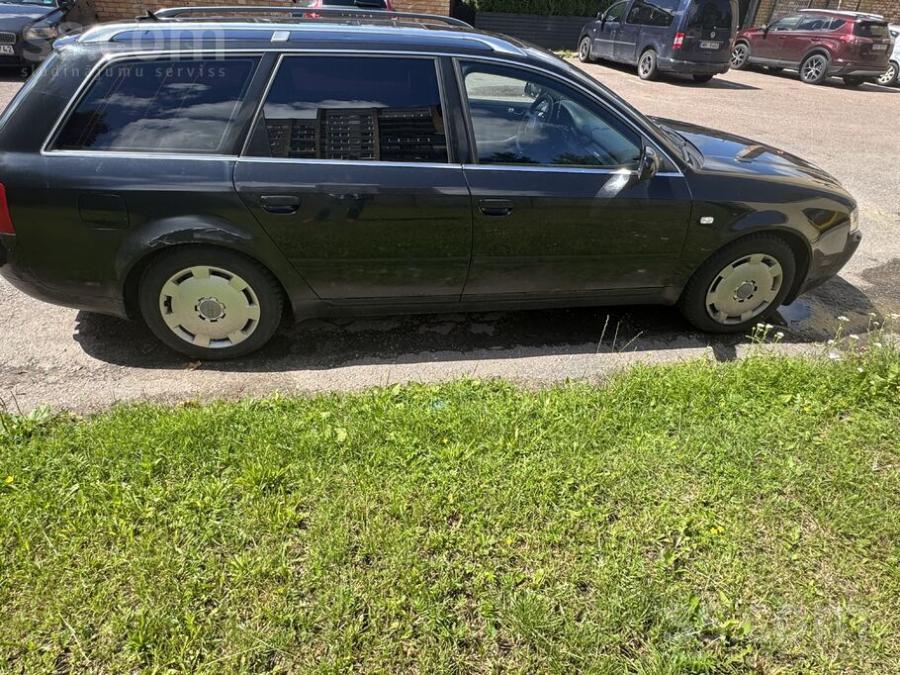 Melns Audi A6 2004 Rīga, ar dzinēja tilpumu 2.50 L un nobraukumu 331 tūkst. km par 900 €, foto 3 vietnē AUTOMOTO.COM.LV