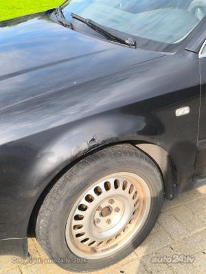 Melns Audi A6 2004 Tallina, ar dzinēja tilpumu 2.50 L un nobraukumu 434 tūkst. km par 1000 €, foto 12 vietnē AUTOMOTO.COM.LV