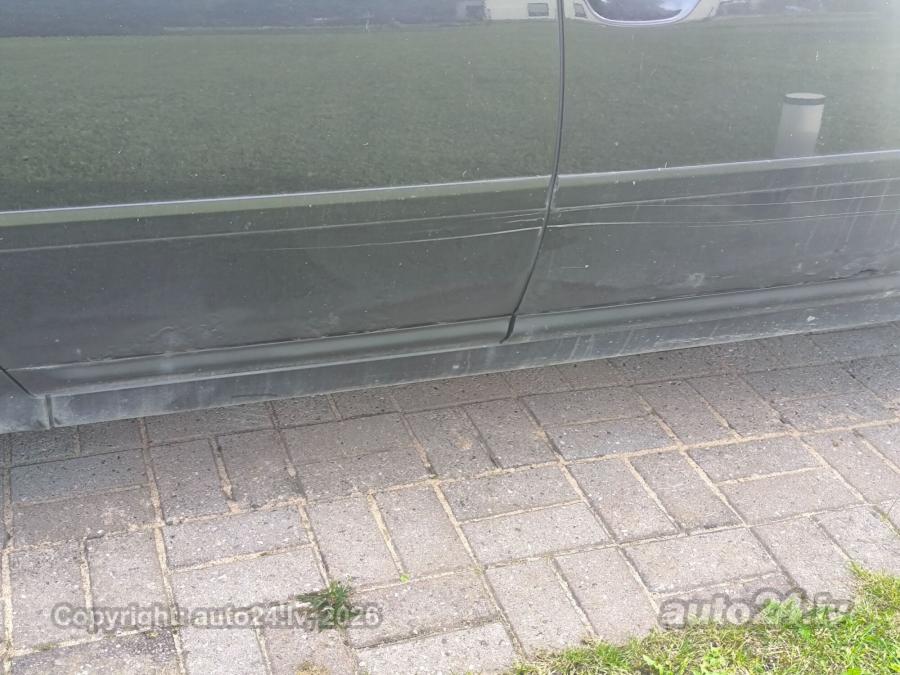 Melns Audi A6 2004 Tallina, ar dzinēja tilpumu 2.50 L un nobraukumu 434 tūkst. km par 1000 €, foto 14 vietnē AUTOMOTO.COM.LV
