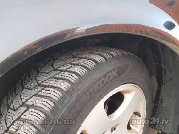 Audi A6 2004 Tallina vietnē Melns Audi A6 2004 Tallina, ar dzinēja tilpumu 1.90 L un nobraukumu 320 tūkst. km par 1499 €, foto 6 vietnē AUTOMOTO.COM.LV