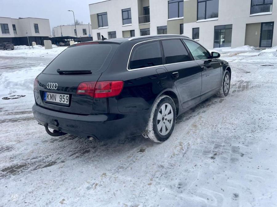 Black Audi A6 2005 in Vilnius, with an engine capacity of 2.70 L and mileage of 335 thousand km for 2450 €, photo 2 on AUTOMOTO.COM.LV