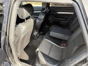 Black Audi A6 2005 in Riga, with an engine capacity of 3.00 L and mileage of 421 thousand km for 1100 €, photo 12 on AUTOMOTO.COM.LV