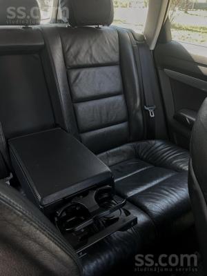 Black Audi A6 2005 in Riga, with an engine capacity of 2.70 L and mileage of 377 thousand km for 3300 €, photo 13 on AUTOMOTO.COM.LV
