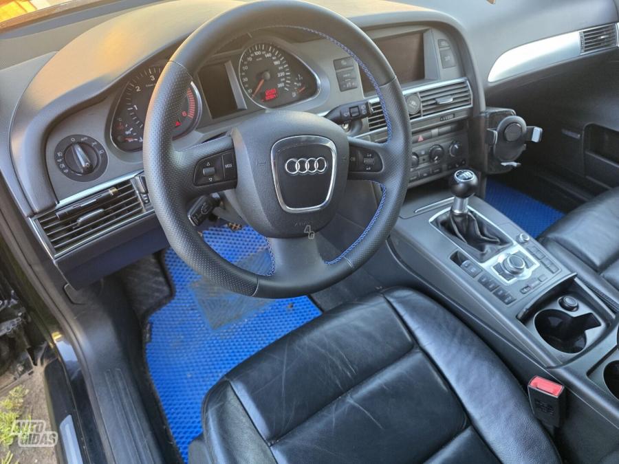 Melns Audi A6 2005 Jurbarkas, ar dzinēja tilpumu 2.70 L un nobraukumu 330 tūkst. km par 3000 €, foto 14 vietnē AUTOMOTO.COM.LV