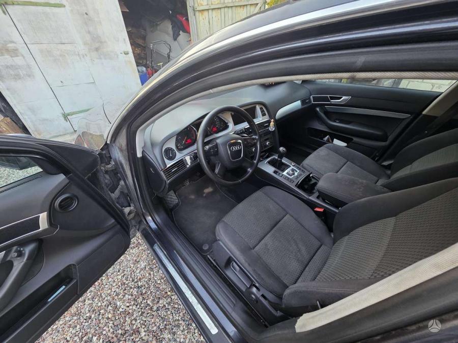 Black Audi A6 2005 in Marijampole, with an engine capacity of 2.70 L and mileage of 350 thousand km for 1999 €, photo 4 on AUTOMOTO.COM.LV