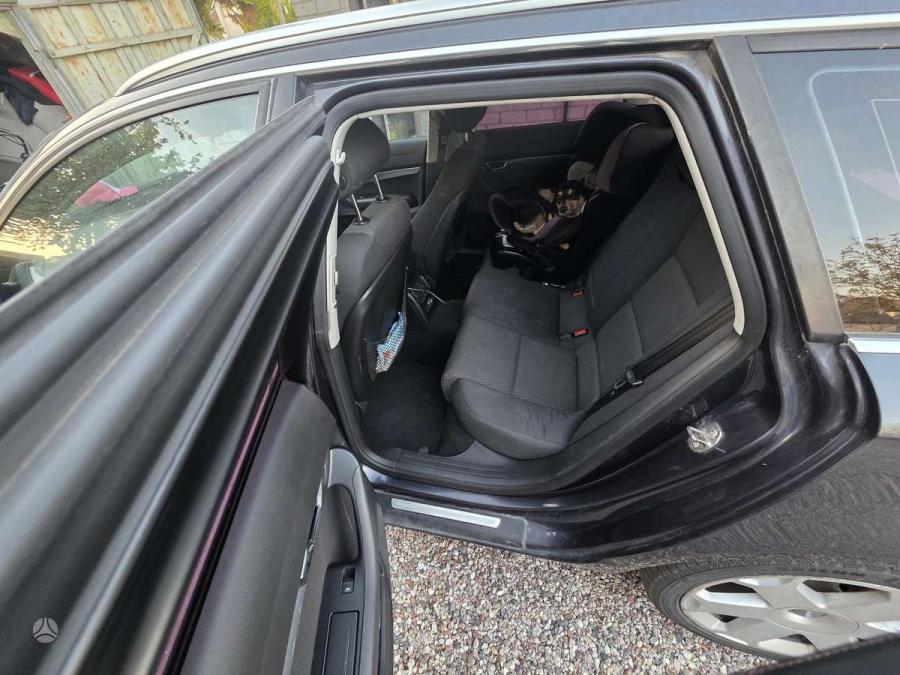 Black Audi A6 2005 in Marijampole, with an engine capacity of 2.70 L and mileage of 350 thousand km for 1999 €, photo 5 on AUTOMOTO.COM.LV