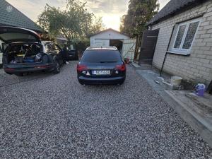 Black Audi A6 2005 in Marijampole, with an engine capacity of 2.70 L and mileage of 350 thousand km for 1999 €, photo 6 on AUTOMOTO.COM.LV